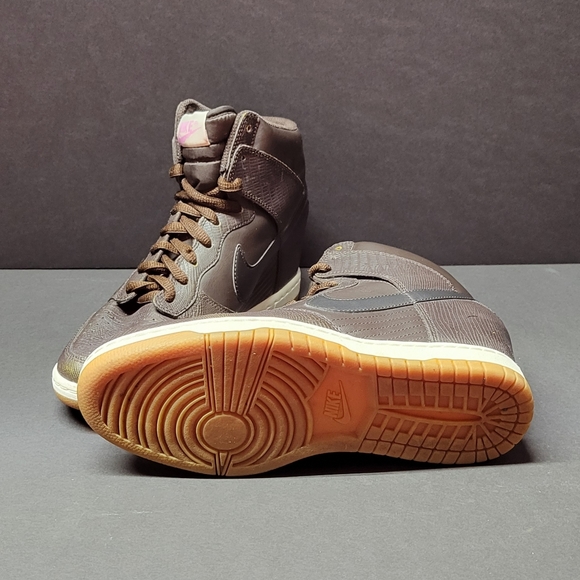 Nike | Shoes | 24 Nike Sky High Dunks Sneakers Wedge Heel Womens Size ...